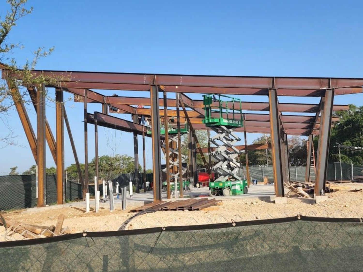 Steel Erection - MSD Building Corp